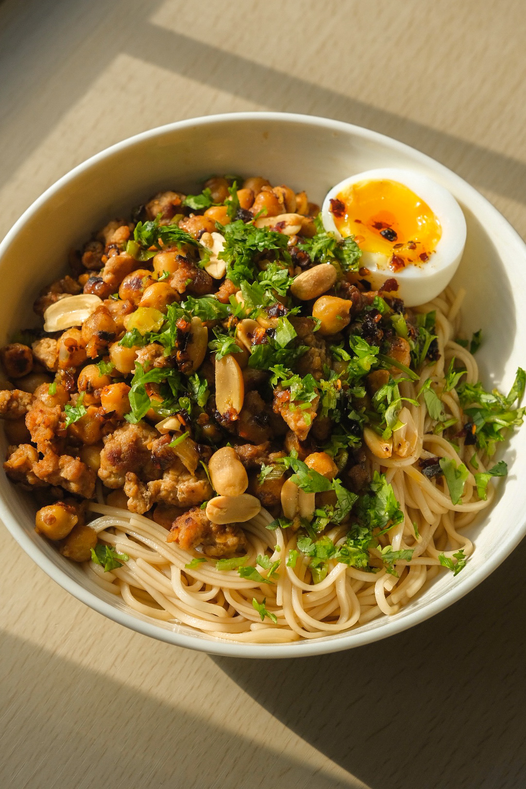 Chongqing Style Mixed Scallion Oil Noodles